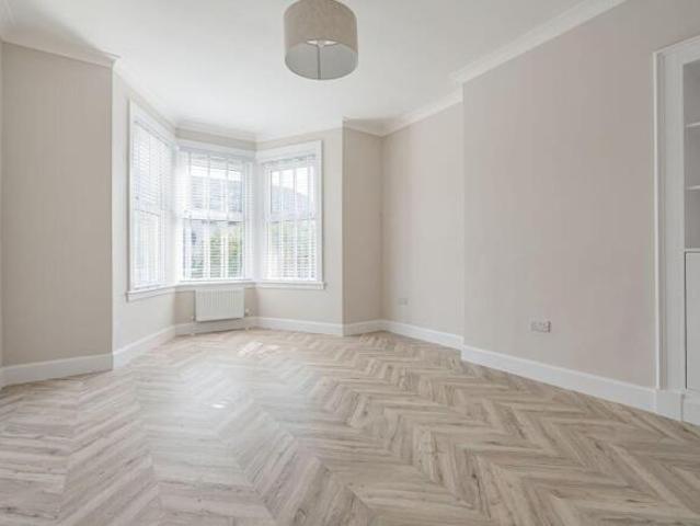 2 bedroom flat for sale in 26 Parkgrove Gardens, Edinburgh, EH4 7QL, EH4