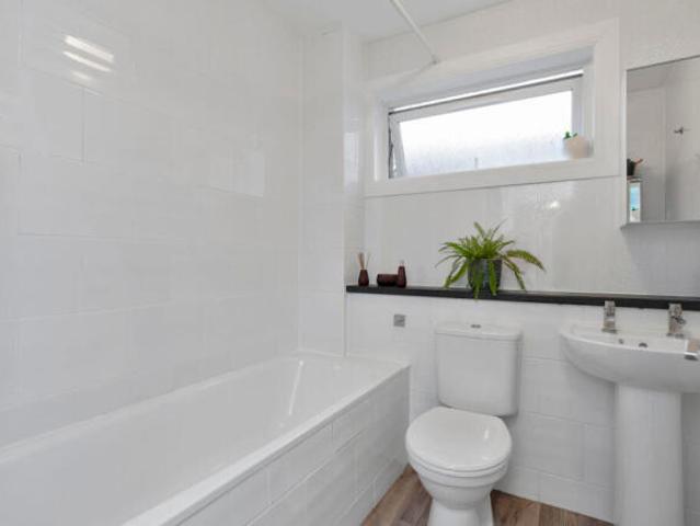 2 bedroom flat for sale in 29 3 Howden Hall Court, EH16 6UZ, EH16