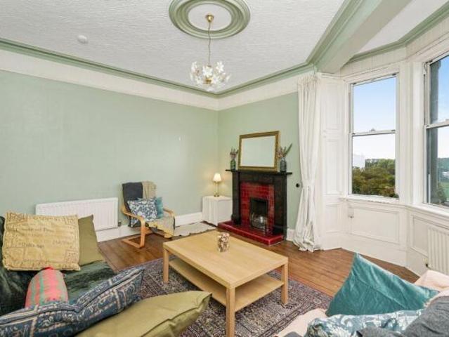 2 bedroom flat for sale in 2/9 Meadowbank Avenue, Meadowbank, Edinburgh, EH8 7AP, EH8