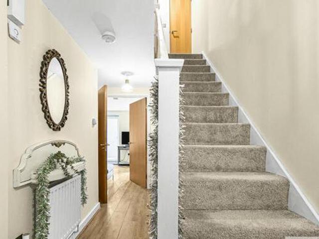 2 Bedroom Flat For Sale In 33 43 Chatham Place, London