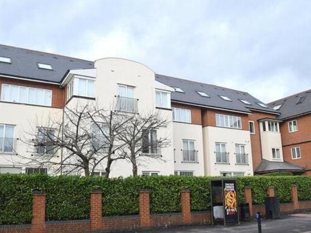 2 Bedroom Flat For Sale In 33 45 Church Street, Walton on thames