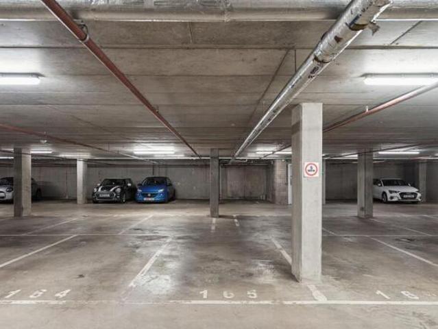2 bedroom flat for sale in 350 Meadowside Quay Walk, Glasgow Harbour, G11