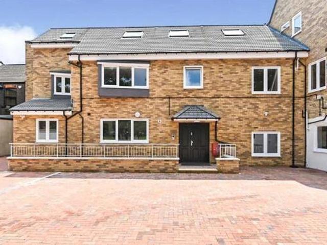 2 Bedroom Flat For Sale In 36 Havelock Road, Luton