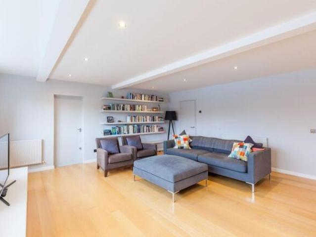 2 bedroom flat for sale in Tanner Street, Bermondsey, London, SE1