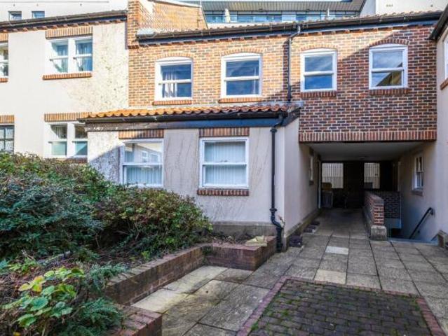 2 bedroom flat for sale in Taylors Court, Monk Street, Newcastle upon Tyne, NE1