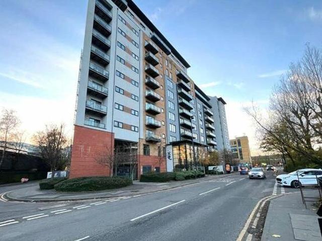 2 Bedroom Flat For Sale In Taylorson Street South, Salford