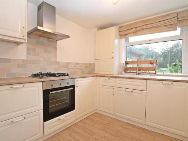 2 bedroom flat for sale in Teg Down, SO22