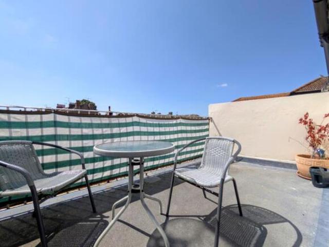 2 bedroom flat for sale in Teville Road, Worthing, BN11