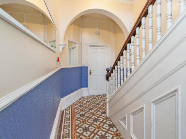 2 bedroom flat for sale in Thorne Road, Doncaster, DN2