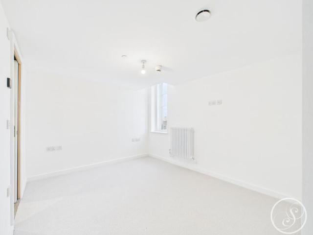 2 bedroom flat for sale in The Bank, The Headrow, Leeds, LS1