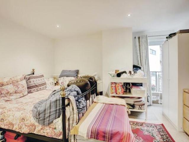 2 bedroom flat for sale in The Bar, Newcastle upon Tyne, and Wear, NE1