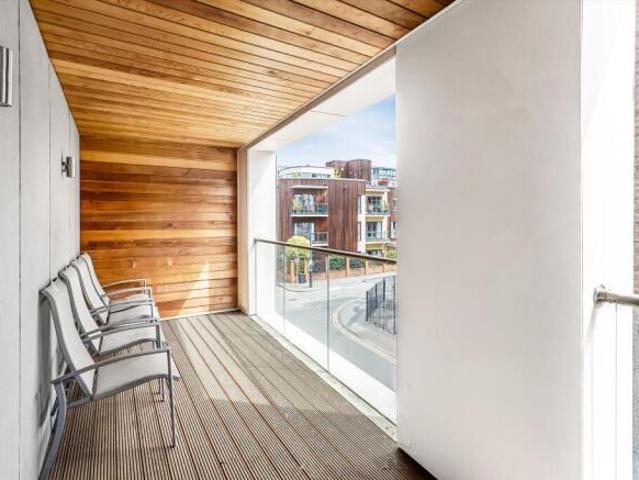 2 bedroom flat for sale in The Bellerby Apartments, Leapale Lane, Guildford, Surrey, GU1