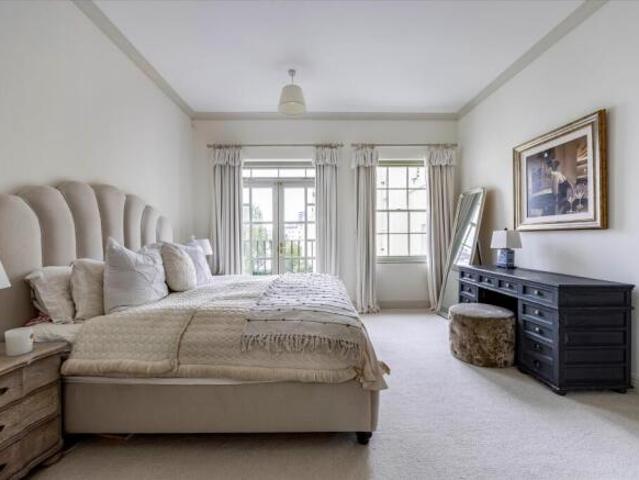 2 bedroom flat for sale in The Broad Walk, Imperial Square, Cheltenham, Gloucestershire, GL50