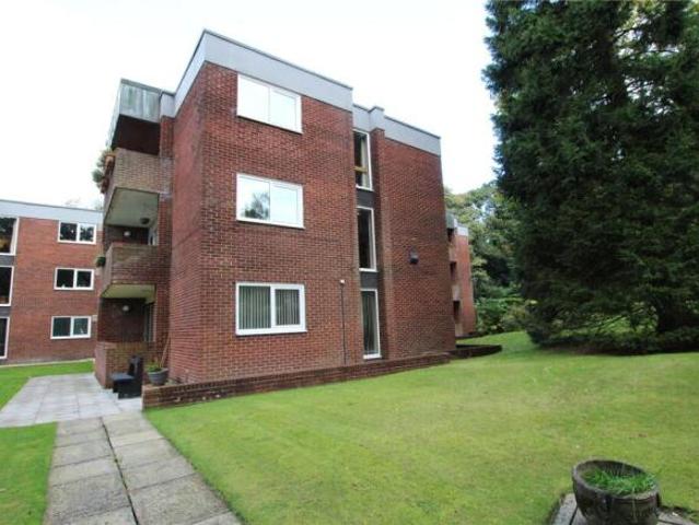 2 bedroom flat for sale in The Glen, Bolton, Greater Manchester, BL1