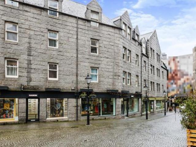 2 Bedroom Flat For Sale In The Green, Aberdeen