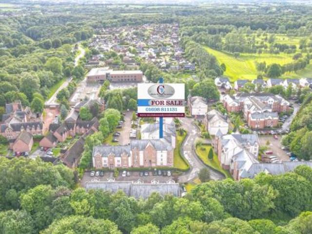 2 bedroom flat for sale in The Fairways, Bothwell, G71