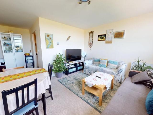 2 bedroom flat for sale in The Lumiere Building, London, E7 8AY, E7