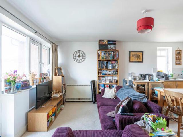 2 bedroom flat for sale in The Savoy, Station Road, Shirehampton, Bristol, BS11