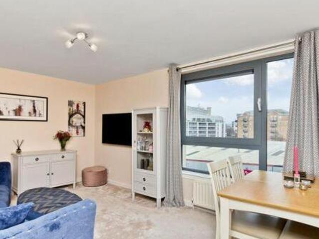 2 Bedroom Flat For Sale In The Shore, Edinburgh