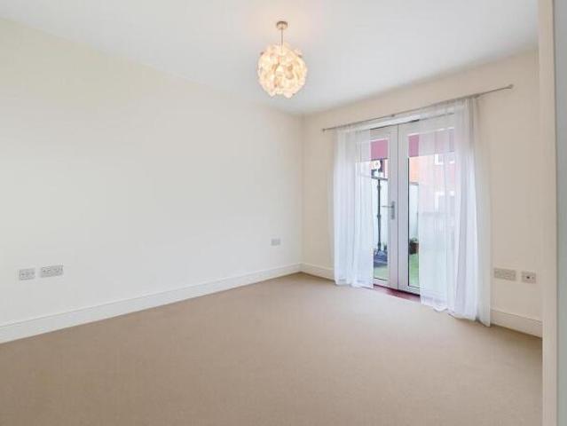 2 bedroom flat for sale in The Rope Walk, Canterbury, CT1