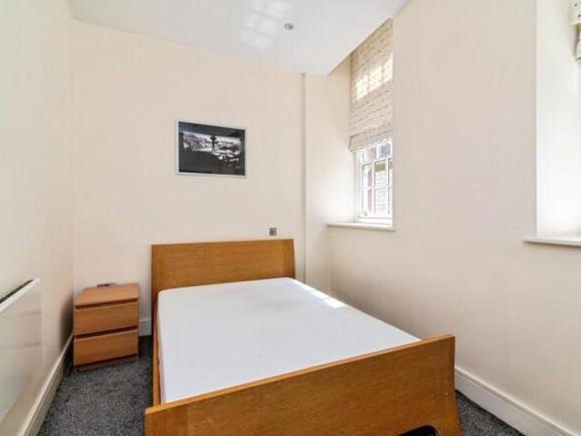 2 bedroom flat for sale in The Ropewalk, Nottingham, Nottinghamshire, NG1