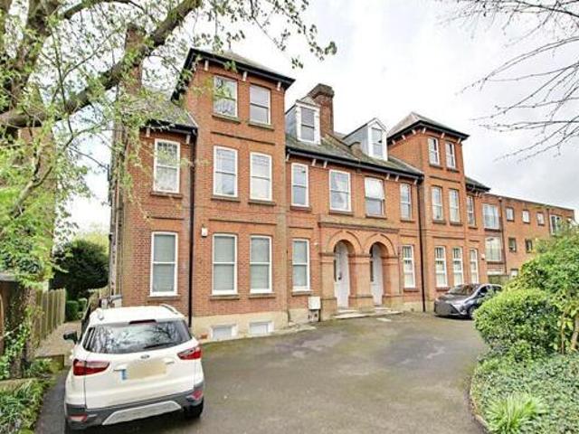 2 Bedroom Flat For Sale In The Ridgeway