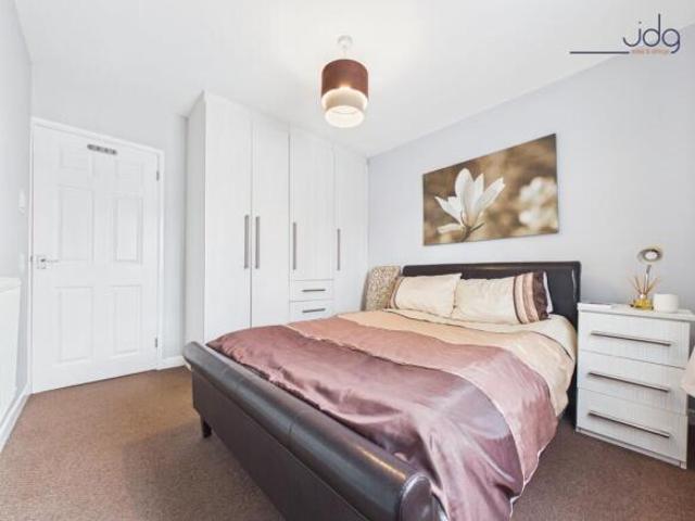 2 bedroom flat for sale in Thirlmere Court | A Spacious Top Floor Apartment in Lancaster’s Ridge Area, LA1