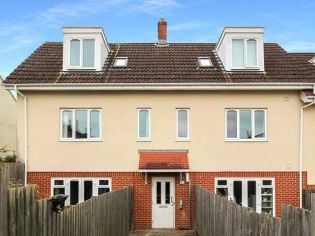 2 bedroom flat for sale in Tibbott Walk Stockwood Bristol BS14
