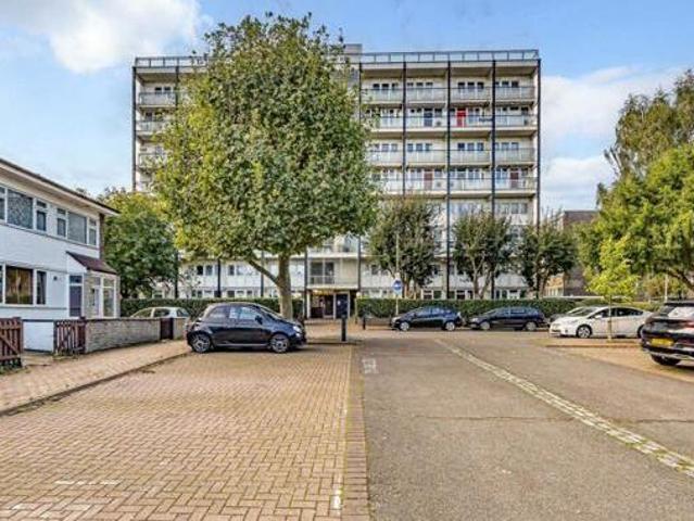 2 Bedroom Flat For Sale In Tooting Bec, London