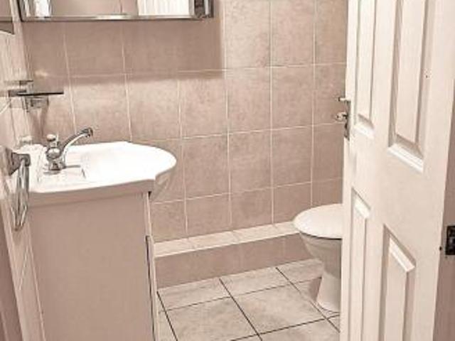 2 bedroom flat for sale in Tooley Street, London, SE1