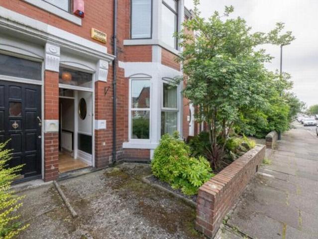 2 bedroom flat for sale in Tosson Terrace, Heaton, NE6