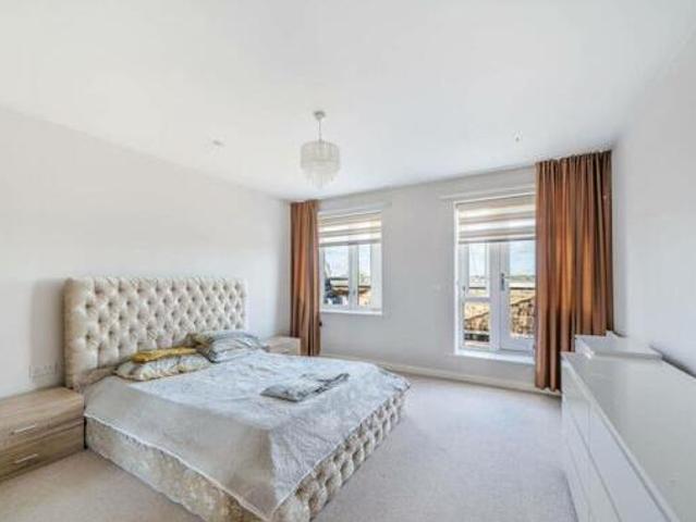 2 Bedroom Flat For Sale In Tottenham, London