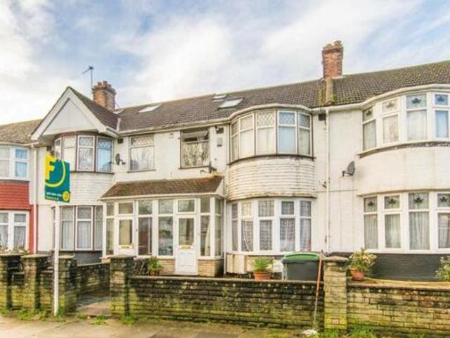 2 Bedroom Flat For Sale In Tottenham, London