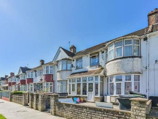 2 Bedroom Flat For Sale In Tottenham, London