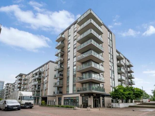 2 bedroom flat for sale in Trico House, Ealing Road, TW8 0AU, TW8
