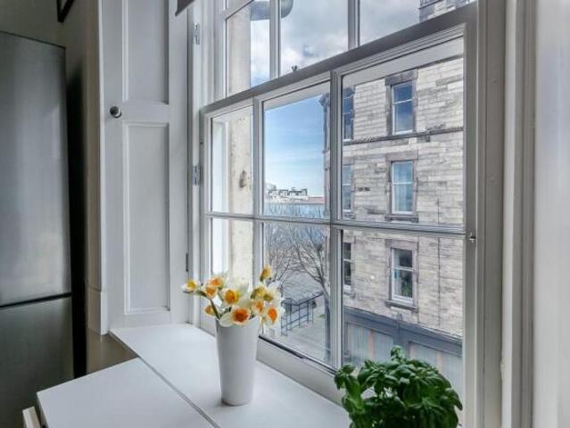 2 bedroom flat for sale in Trinity Crescent, Edinburgh, EH5
