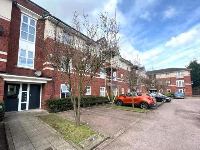 2 Bedroom Flat For Sale In Trinity Riverside, Salford