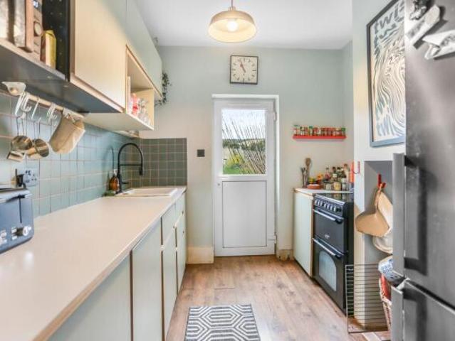 2 bedroom flat for sale in Tumulus Road, Saltdean, BN2