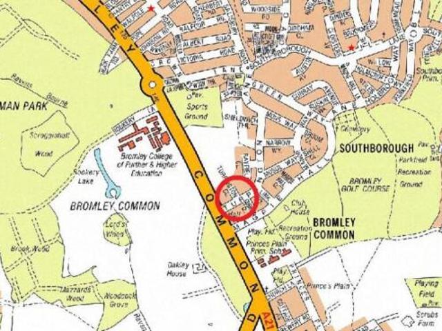2 bedroom flat for sale in Turpington Lane, Bromley, BR2