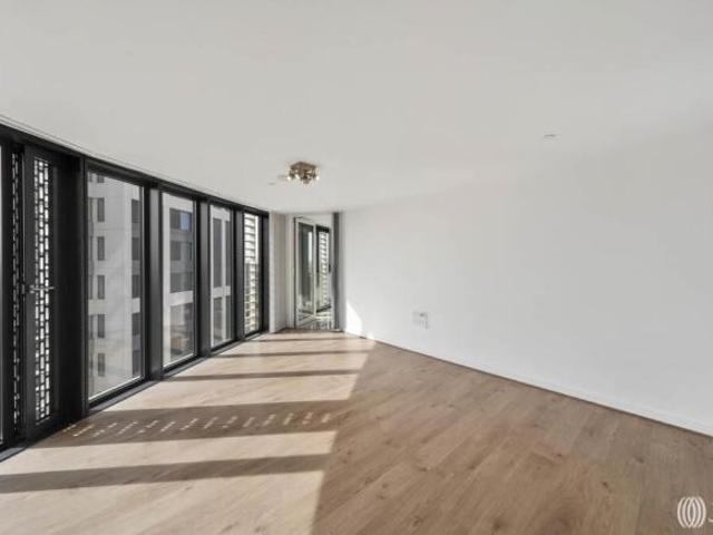 2 bedroom flat for sale in Unex Tower, Station Street, London, E15