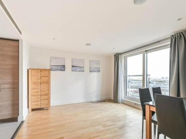 2 Bedroom Flat For Sale In Vauxhall, London
