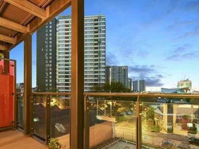 2 bedroom flat for sale in Velocity Building Ward Road London E15
