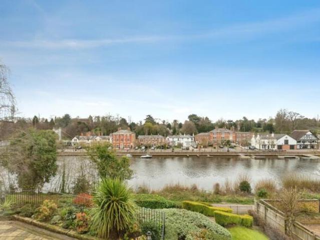 2 bedroom flat for sale in Victoria Crescent, CHESTER, Cheshire, CH4