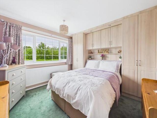 2 bedroom flat for sale in Victoria Street, Sandy Lane, Bradford, BD15