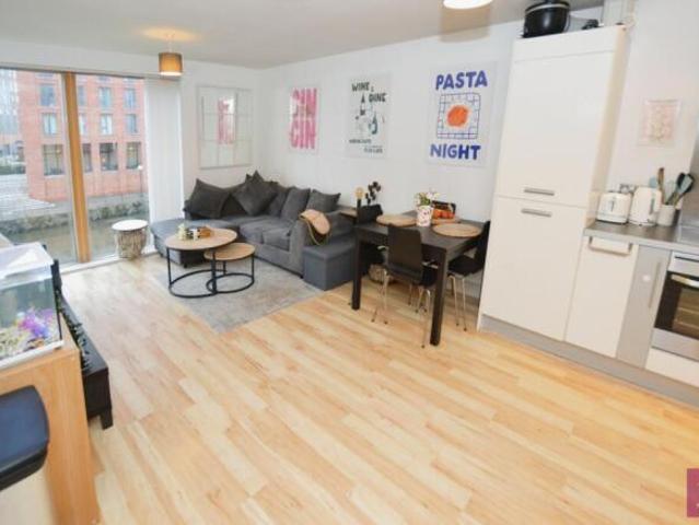 2 bedroom flat for sale in Vie Building, 191 Water Street, Castlefield, Manchester City Centre, M3