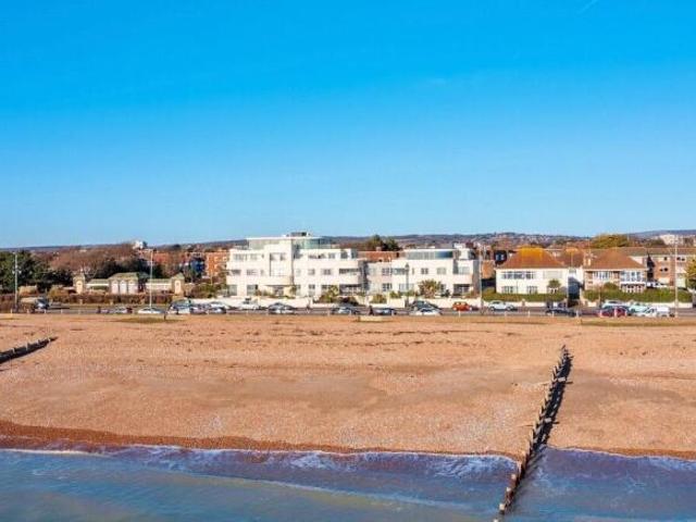 2 bedroom flat for sale in Vista Mare West, 44 West Parade, West Worthing, West Sussex, BN11