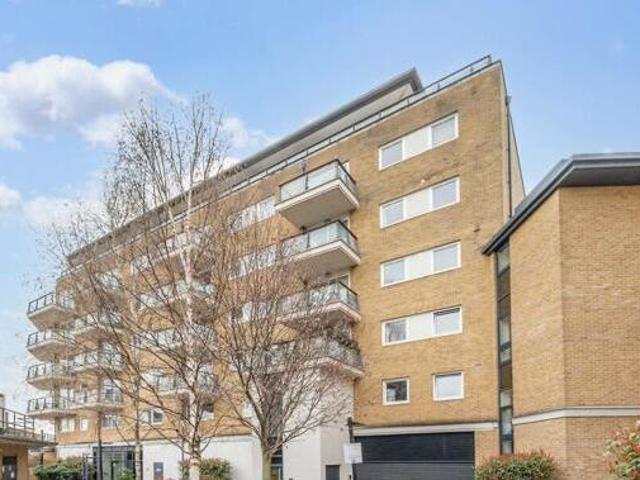2 Bedroom Flat For Sale In Wandsworth, London
