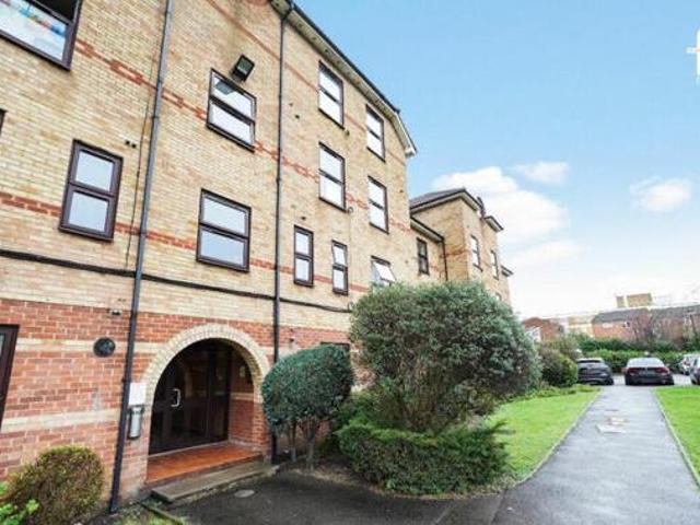 2 Bedroom Flat For Sale In Walthamstow