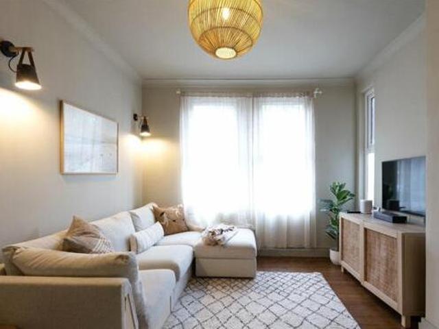 2 Bedroom Flat For Sale In Walthamstow, London