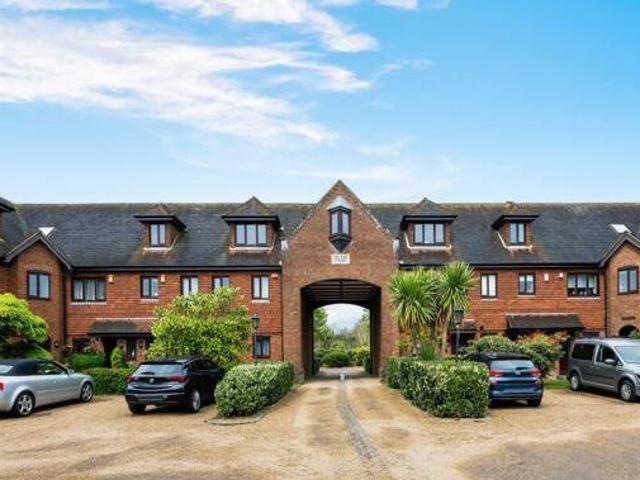 2 Bedroom Flat For Sale In Walton On The Hill